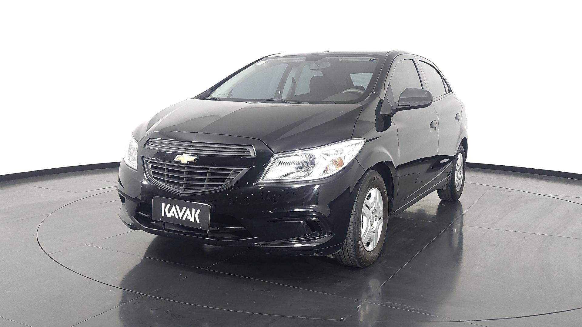 Carros Chevrolet Onix MPFI JOY Hatchback 2018 usados | KAVAK Brasil
