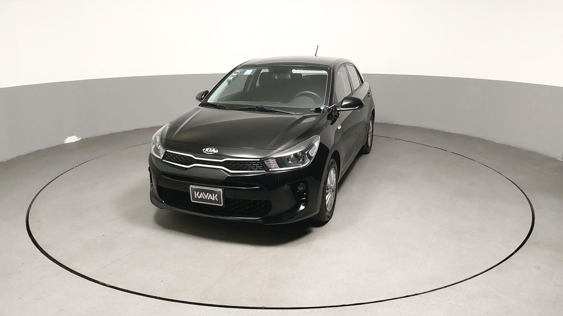 Autos Kia Rio Lx Hatchback 2018 usados | KAVAK México