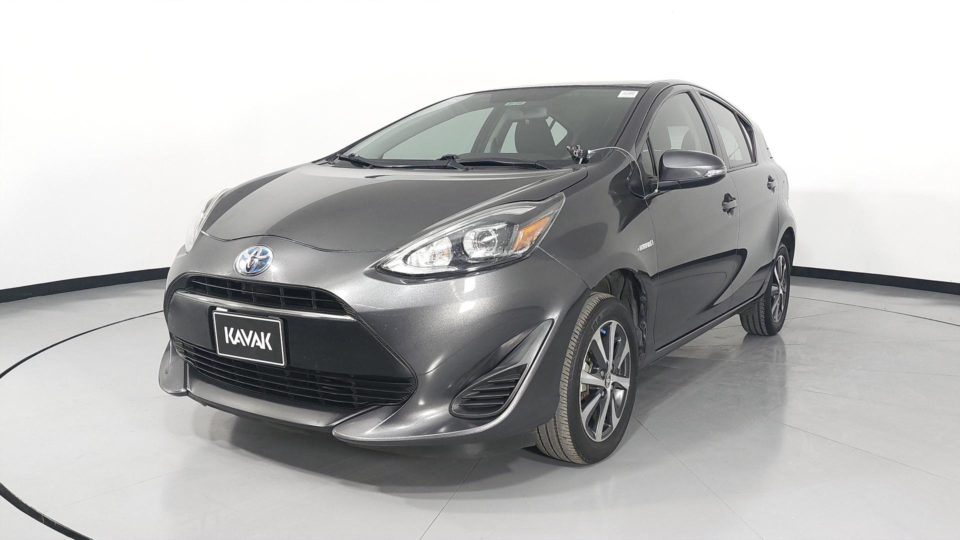 Autos Toyota Prius C Hatchback 2018 usados | KAVAK México