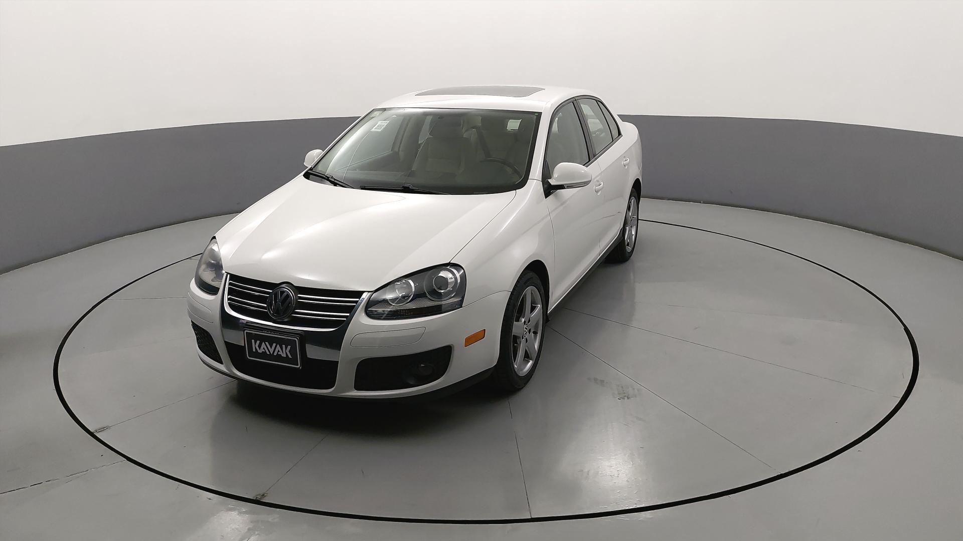 Autos Volkswagen Bora Sport Sedan 2010 usados | KAVAK México