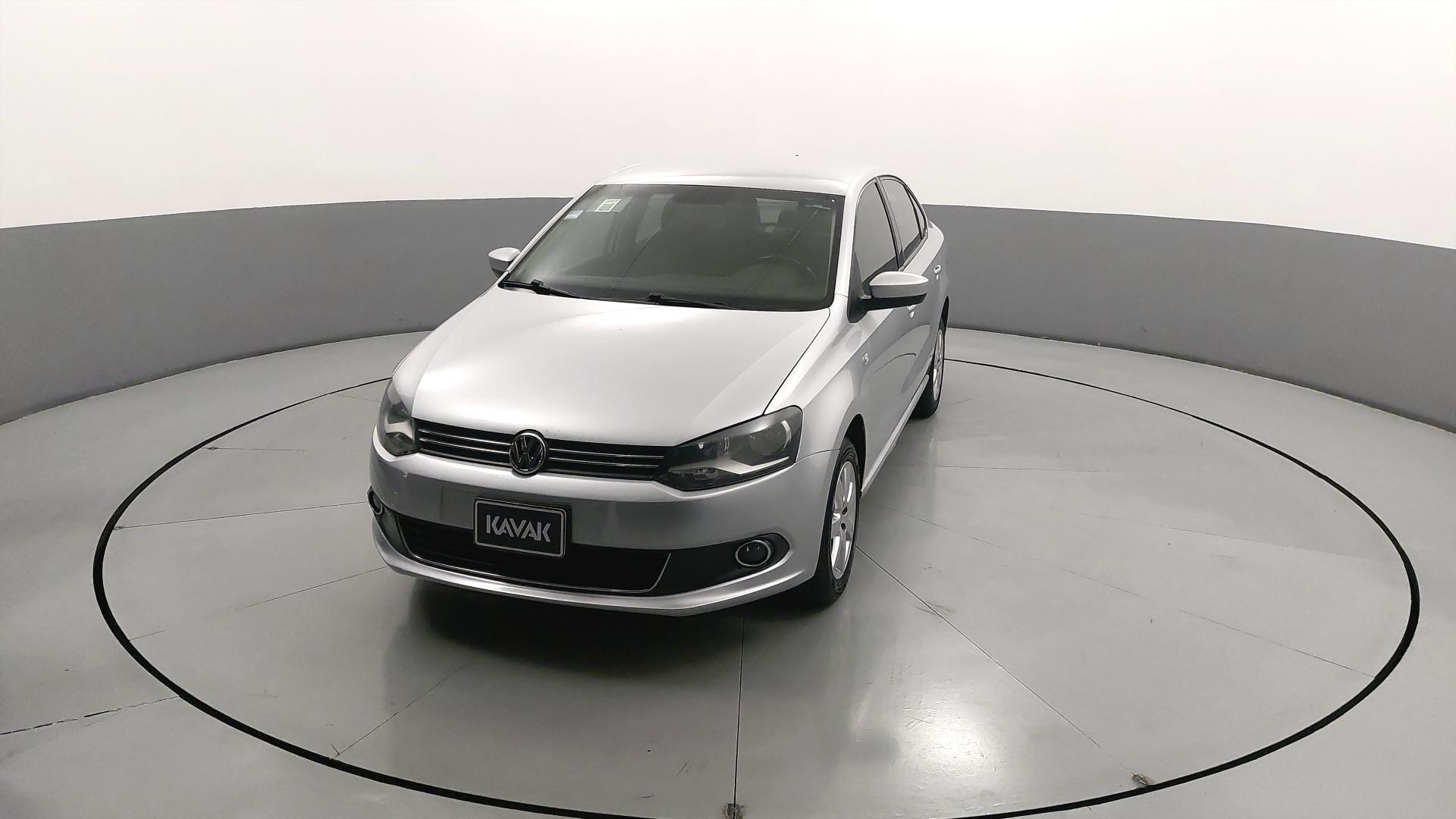 Autos Volkswagen Vento 1.6 HIGHLINE MT Sedan 2015 usados | KAVAK México