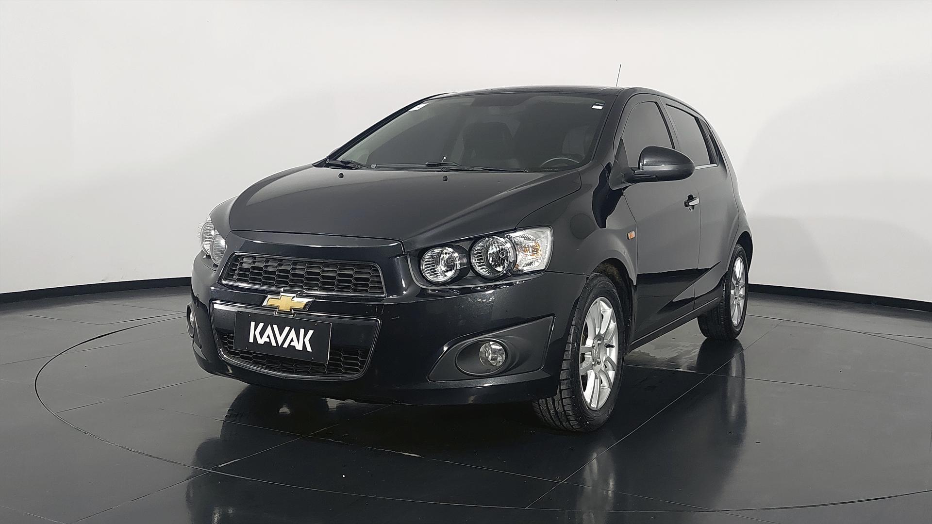 Carros Chevrolet Sonic LTZ Hatchback 2014 usados | KAVAK Brasil