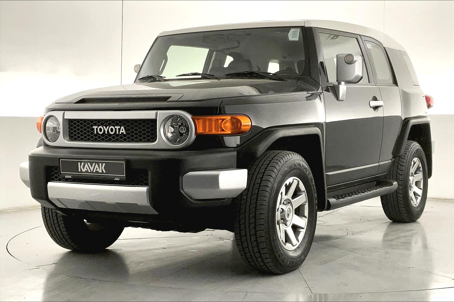Used Toyota FJ Cruiser GXR Suv 2022 Cars for Sale | KAVAK UAE