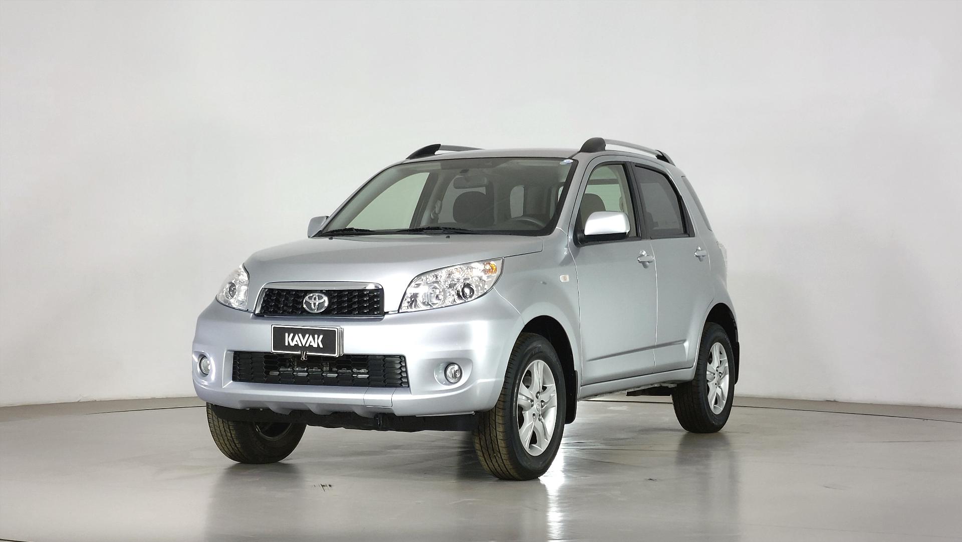 Autos Toyota Rush 1.5 LEI 4X2 MT minivan 2019 usados | KAVAK Chile