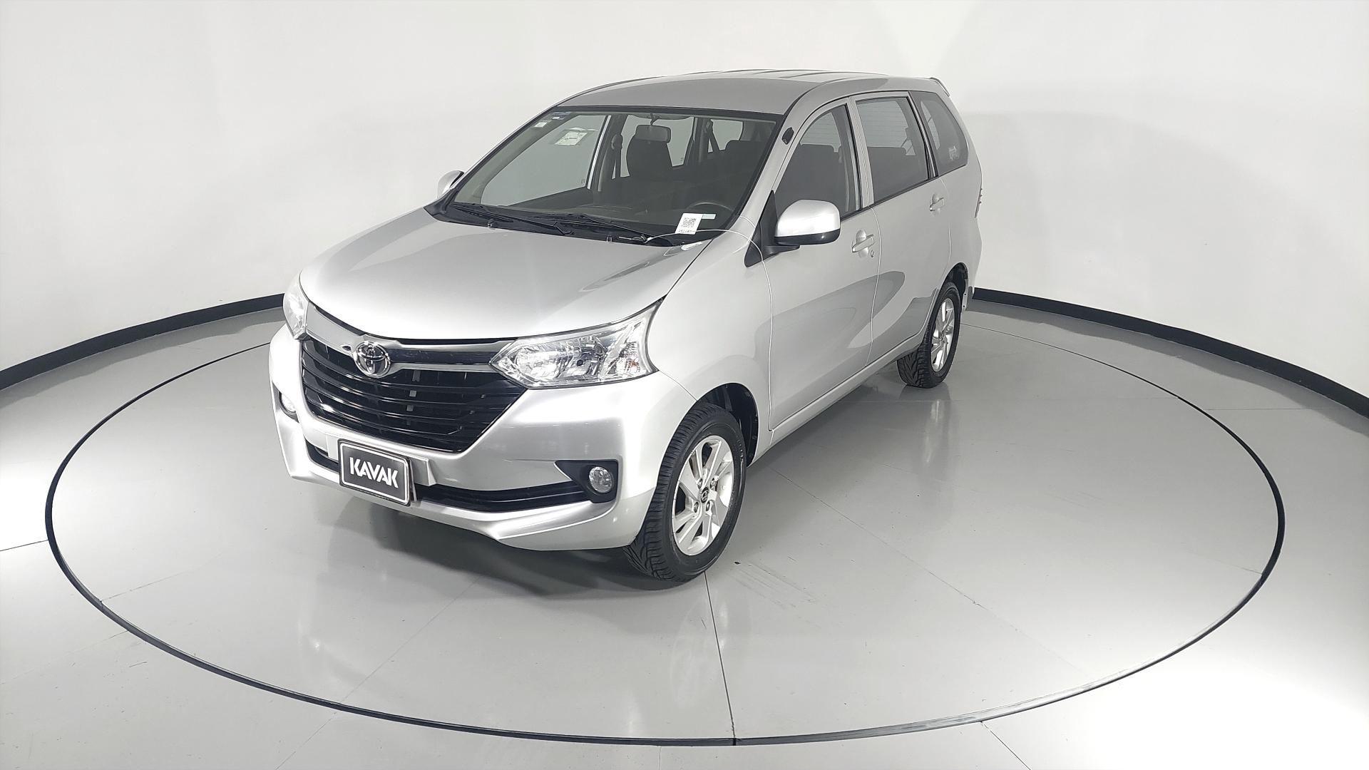 Autos Toyota Avanza 1.5 XLE AT Minivan 2019 usados | KAVAK México