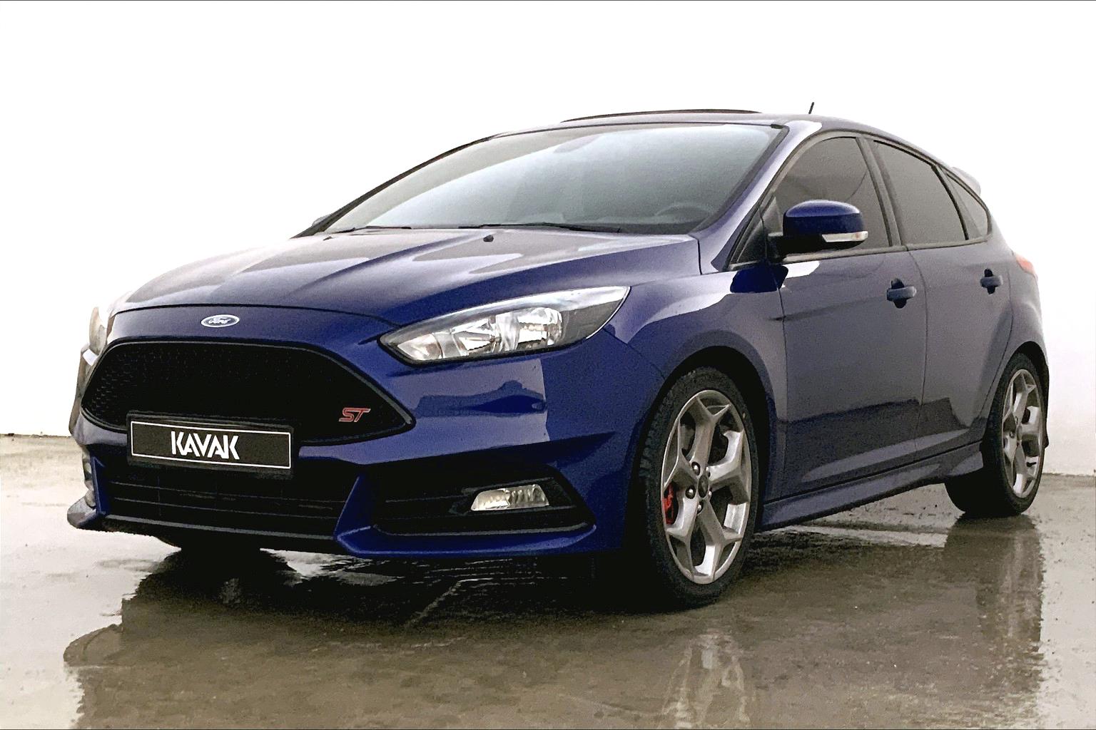 Used Ford Focus ST Hatchback 2018 Cars for Sale | KAVAK Oman