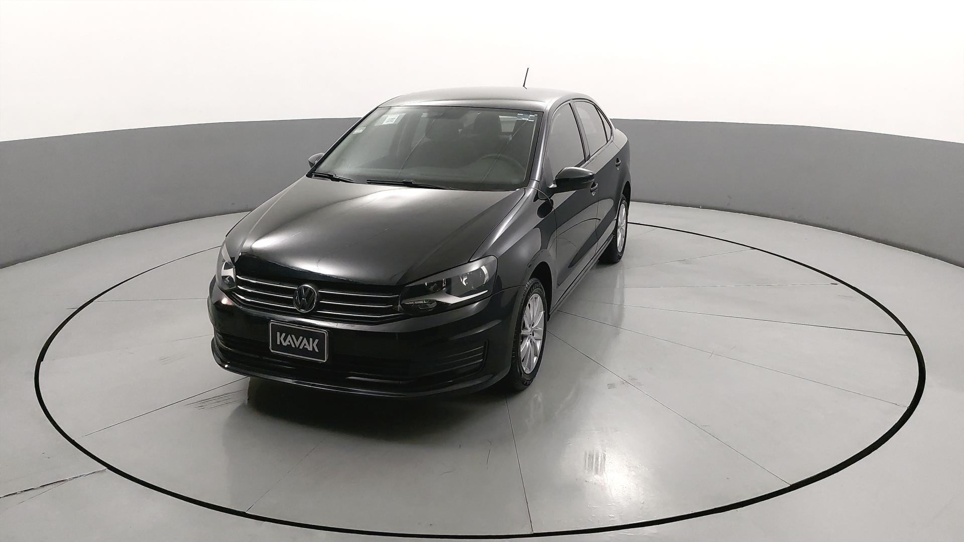 Autos Volkswagen Vento 1.6 COMFORTLINE MT Sedan 2016 usados | KAVAK México