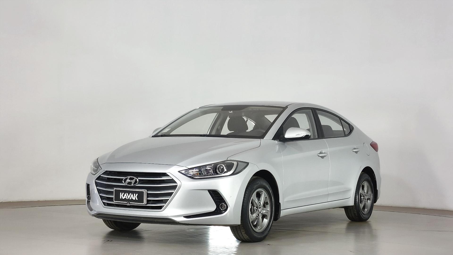 Autos Hyundai Elantra 1.6 SEL 6MT Sedan 2019 usados | KAVAK Chile