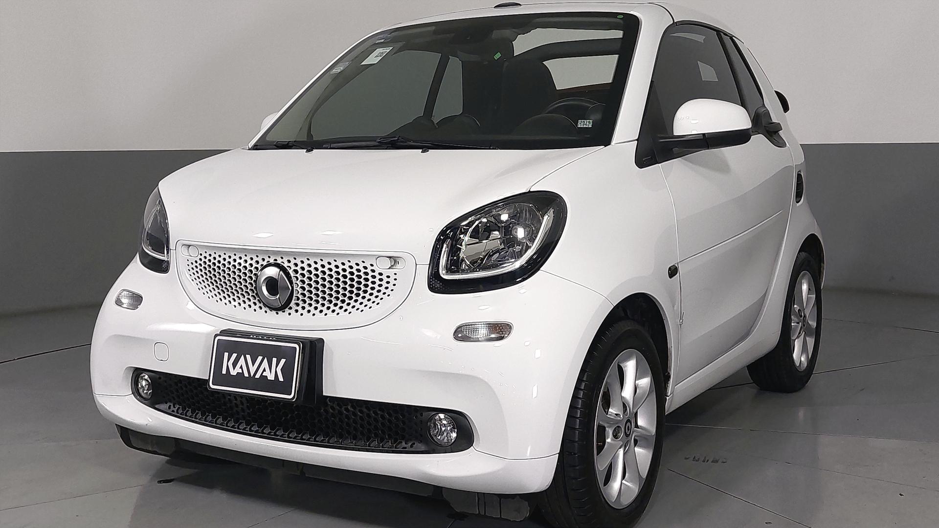Autos Smart Fortwo 1.0 PASSION AT Convertible 2018 usados | KAVAK México