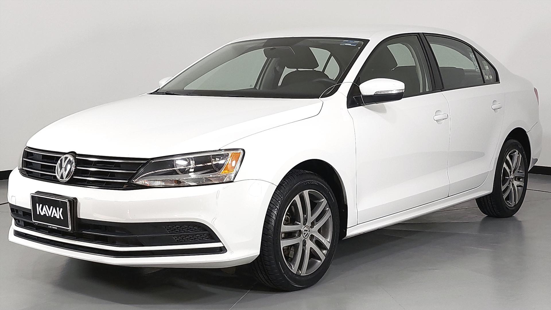 Autos Volkswagen Jetta 2.5 TRENDLINE MT Sedan 2016 usados | KAVAK México