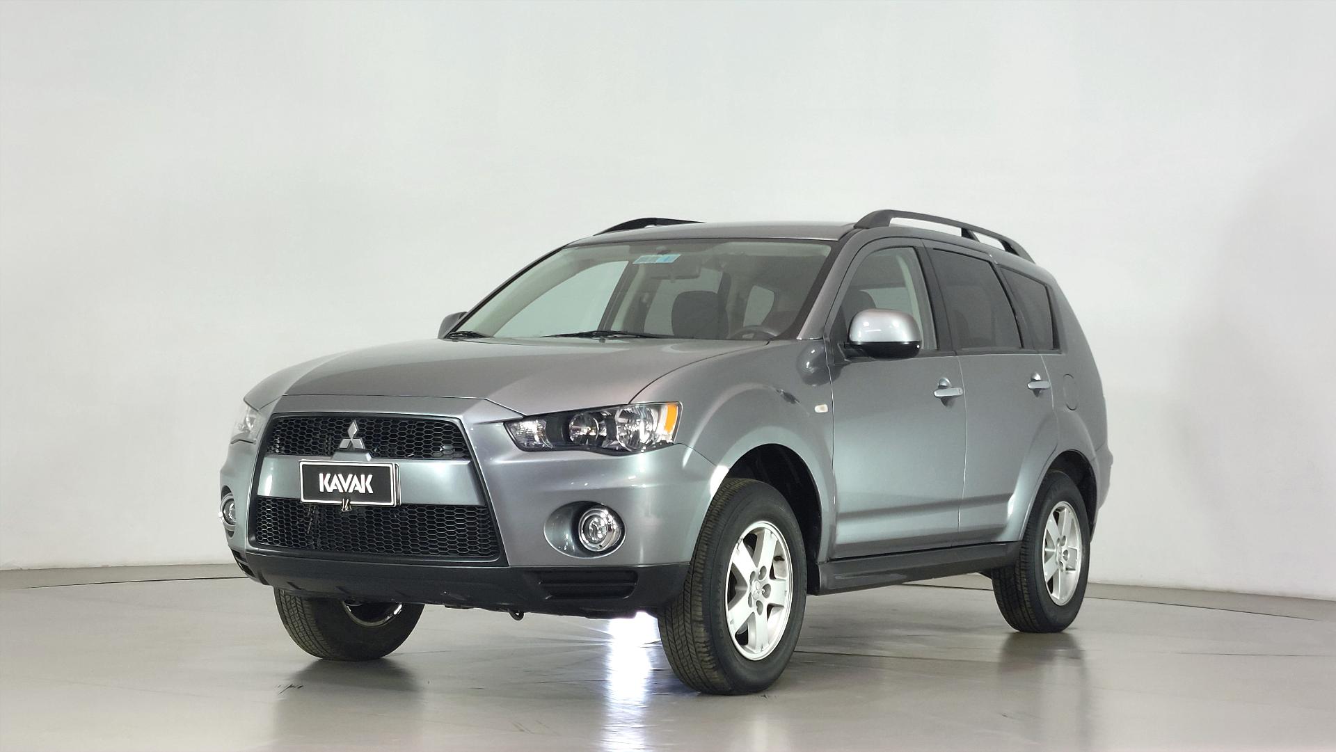 Autos Mitsubishi Outlander 2.4 GL MT Suv 2013 usados | KAVAK Chile