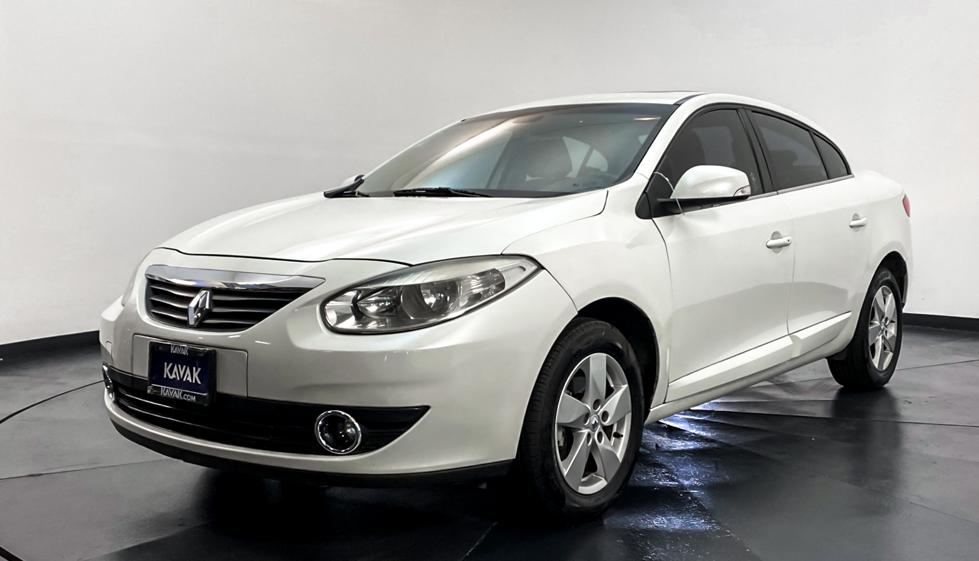 Autos Renault Fluence 2.0 DYNAMIQUE AT Sedan 2011 usados | KAVAK México